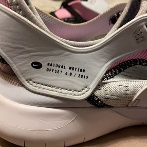Nike | Shoes | Nike Natural Motion Offset 6 209 | Poshmark